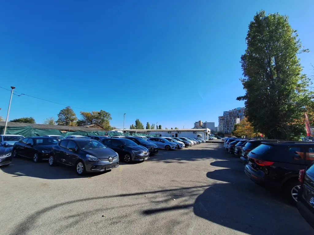 Auto salon koji radi i nedeljom | Prodajem Auto