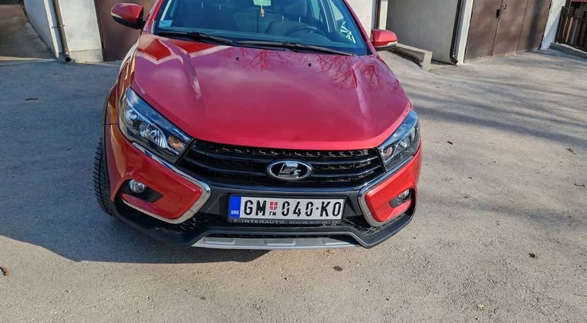 Lada Vesta 1596 10.500 € Benzin, 2020 god. | Prodajem auto